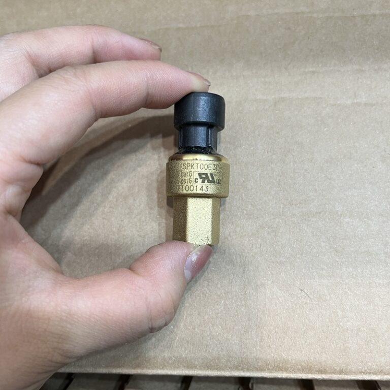 SPKT00E3P1 -1~12.8Bar Brass Pressure Sensor 0-5V 7/16UNF